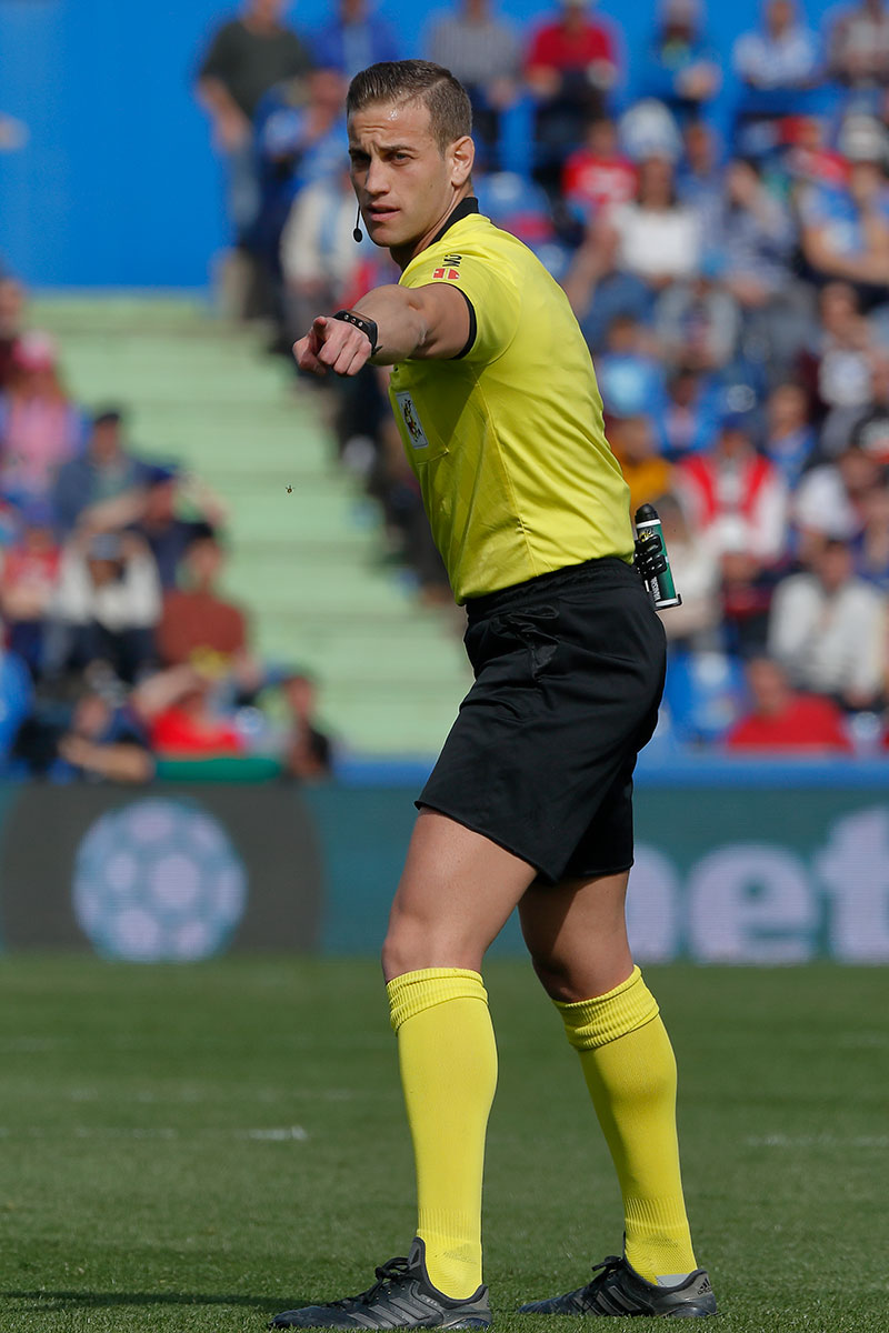 Javier Alberola Rojas | Árbitro de fútbol español